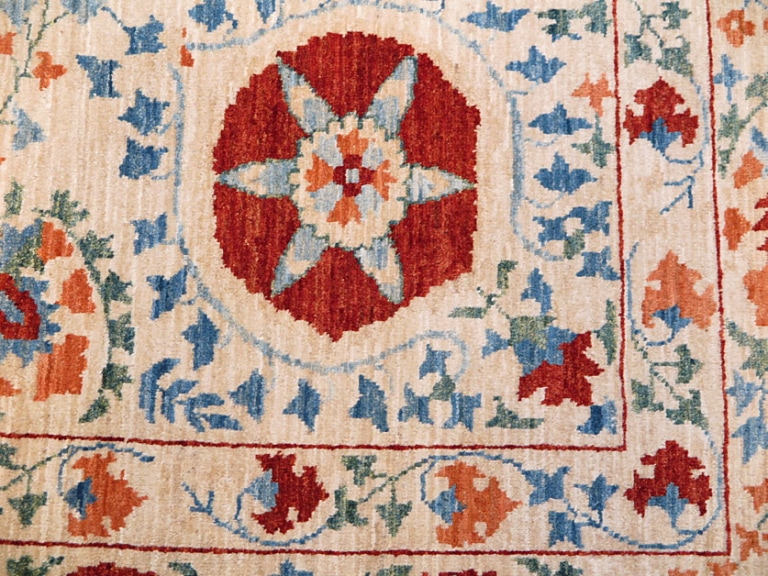 Suzani Carpet - Oriental Rugs - Nomad Rugs