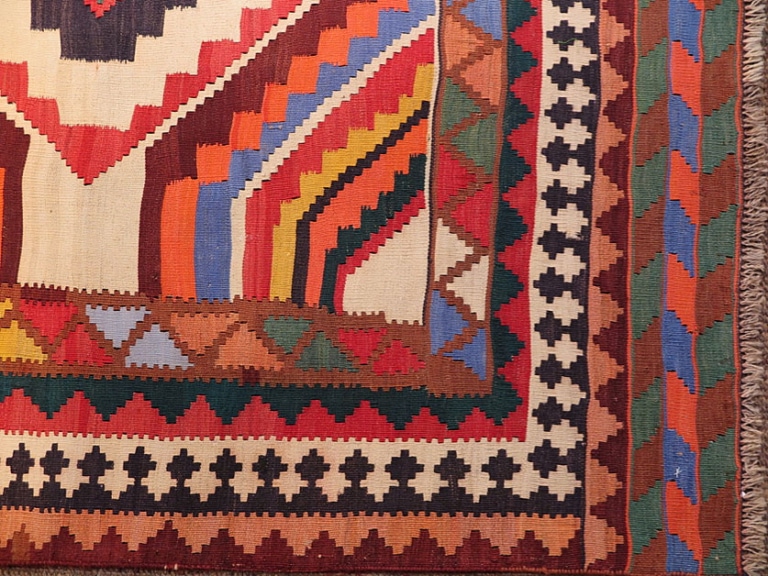 Qashqai Kilim - Oriental Rugs - Nomad Rugs